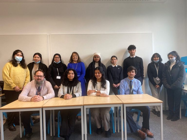 Valerie visits Joseph Leckie Academy - Valerie Vaz MP